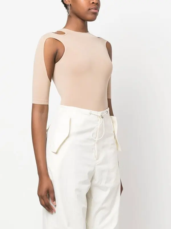 ANDREĀDAMO Cut-out Detail Stretch Top