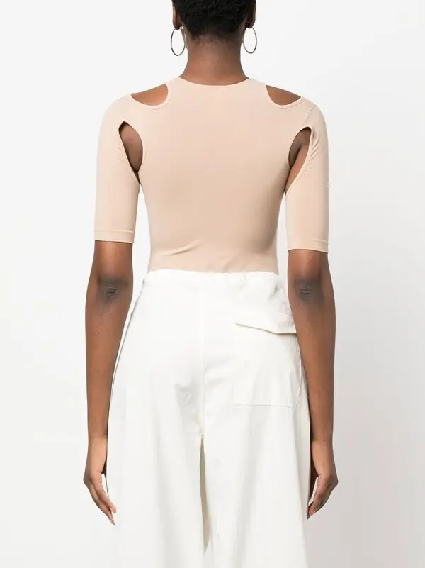 ANDREĀDAMO Cut-out Detail Stretch Top