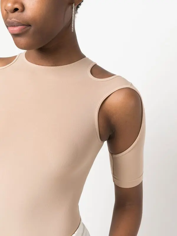 ANDREĀDAMO Cut-out Detail Stretch Top