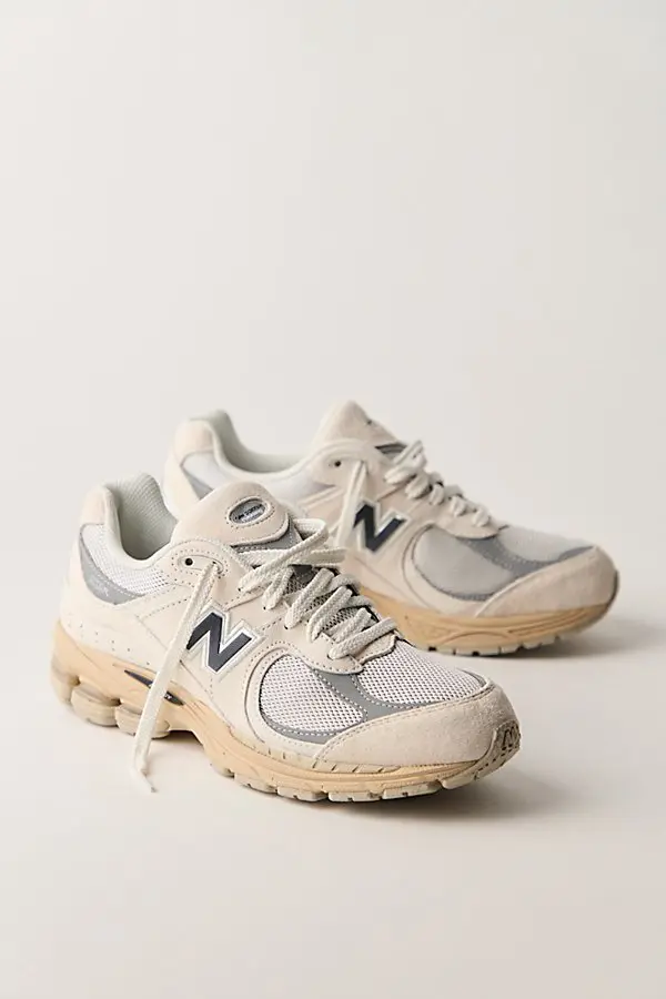 NEW BALANCE 2002r Suede Sneakers - Linen/raincloud