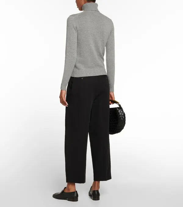 Loro Piana Parksville Cashmere Turtleneck Sweater