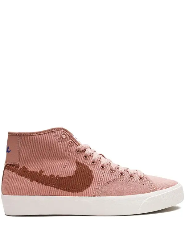 Nike Sb Blazer Court Mid Sneakers