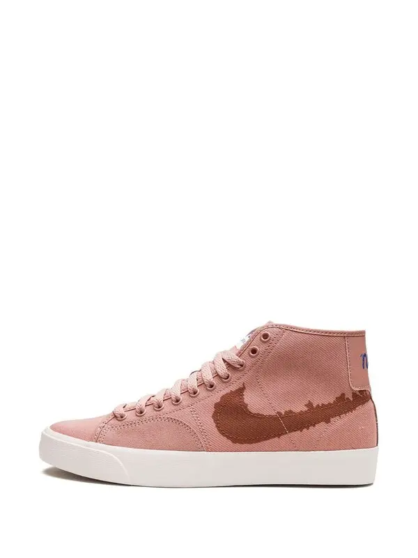 Nike Sb Blazer Court Mid Sneakers