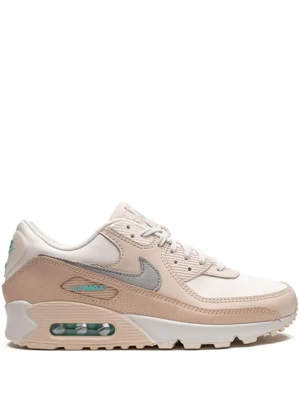 Nike Air Max 90 Sneakers