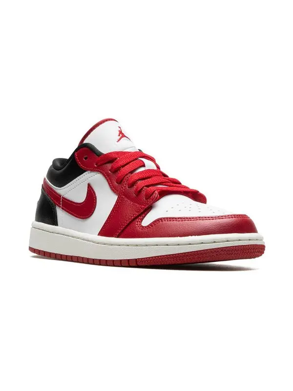 JORDAN Air 1 Low Reverse Black Toe Sneakers - White