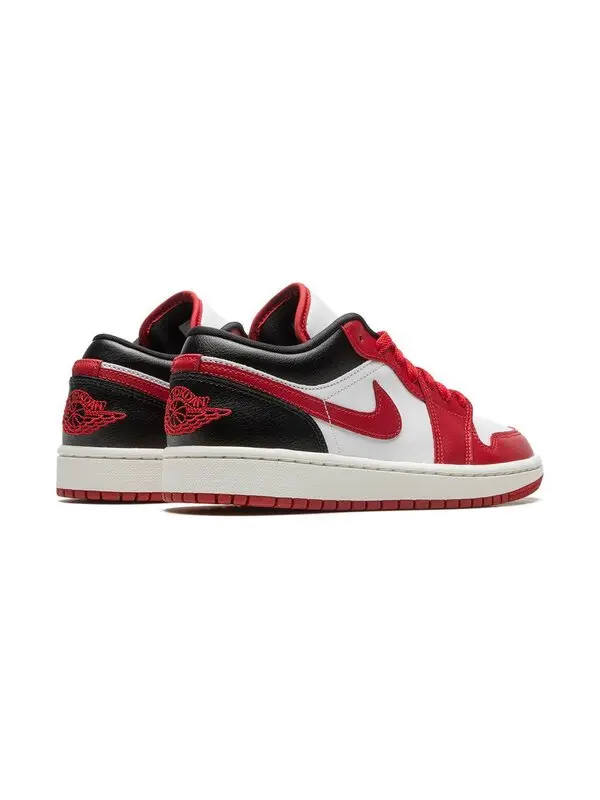 JORDAN Air 1 Low Reverse Black Toe Sneakers - White