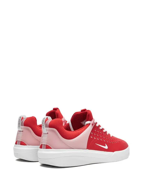 Nike Nyjah 3 Sb Sneakers - Red