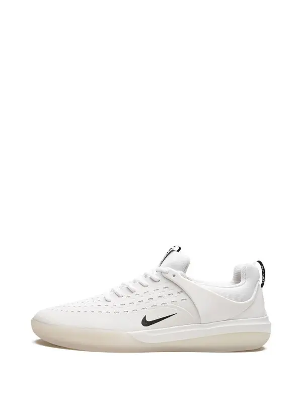 Nike Nyjah 3 Sb Sneakers