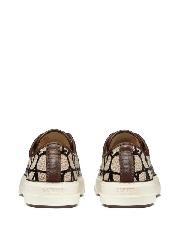 Valentino Garavani Toile Iconographe Totaloop Low-top Sneakers - Neutrals