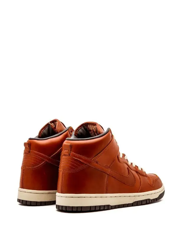 Nike Dunk Hi Premium Sneakers - Brown