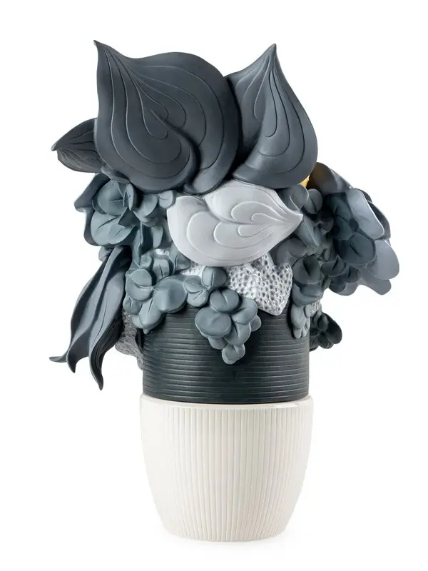 LLADRO Vase With Flowers Porcelain Figurine