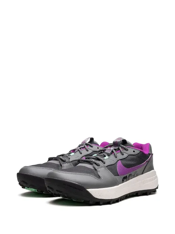 Nike Lowcate Low-top Sneakers