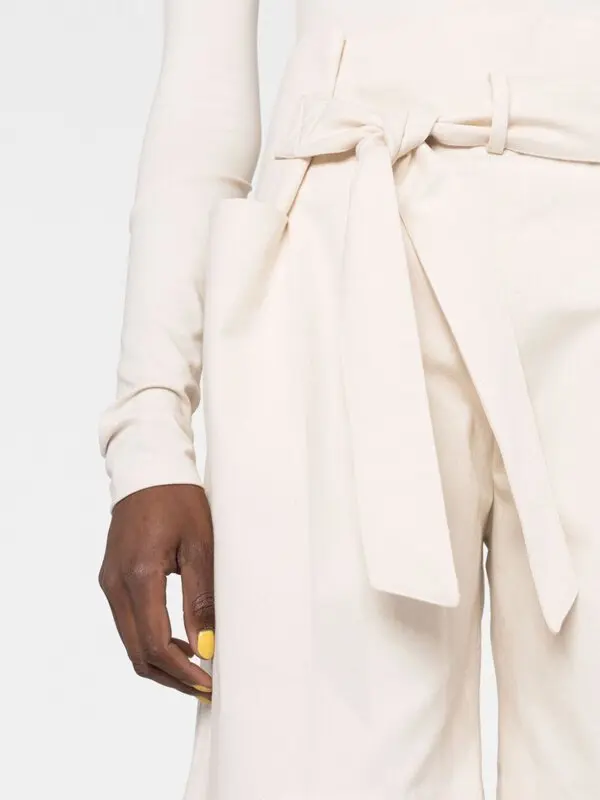 TOTEME Belted High-waist Shorts - Neutrals
