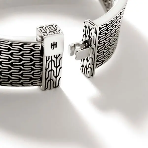 John Hardy Carved Chain Twisted Bangle
