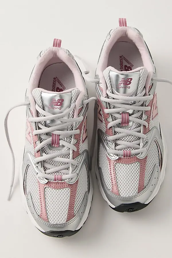 NEW BALANCE 530 Sneakers - Grey