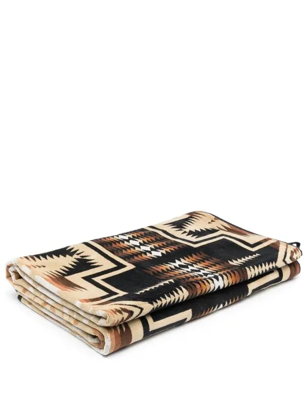 Pendleton Jacquard Oversized Towel - Black