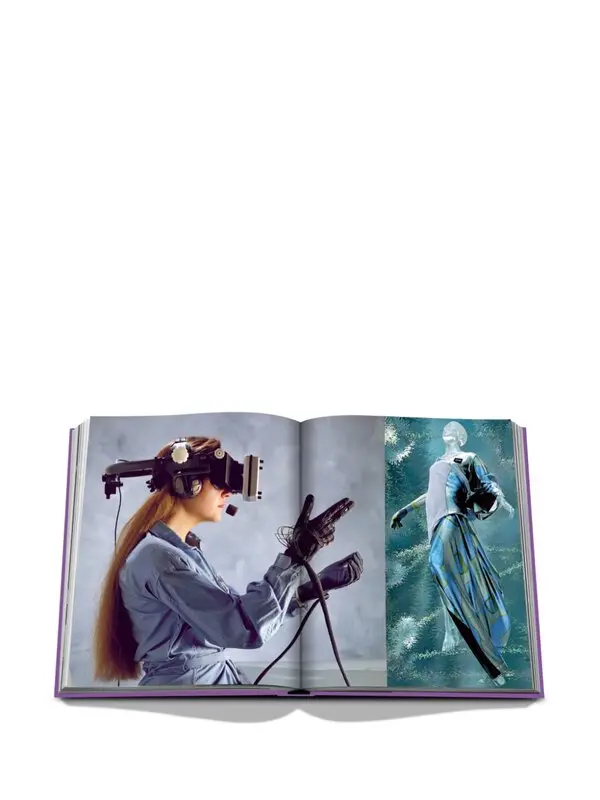 Assouline Metaverse Dream Qr-code Book