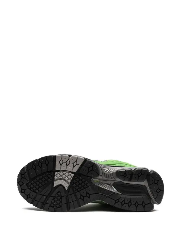 NEW BALANCE 2002r Good Vibes Pack Sneakers - Green