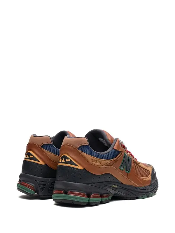 NEW BALANCE 2002r The Hiker Sneakers - Brown