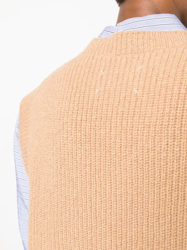 MAISON MARGIELA V-neck Ribbed-knit Vest