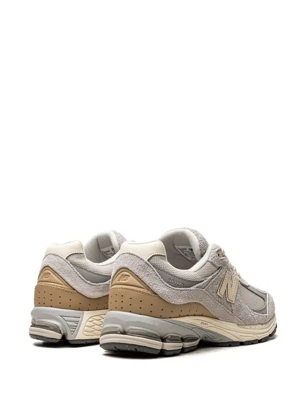 NEW BALANCE 2002r Sneakers - Grey