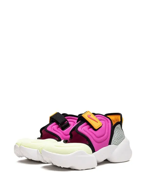 Nike Aqua Rift Sneakers - Pink