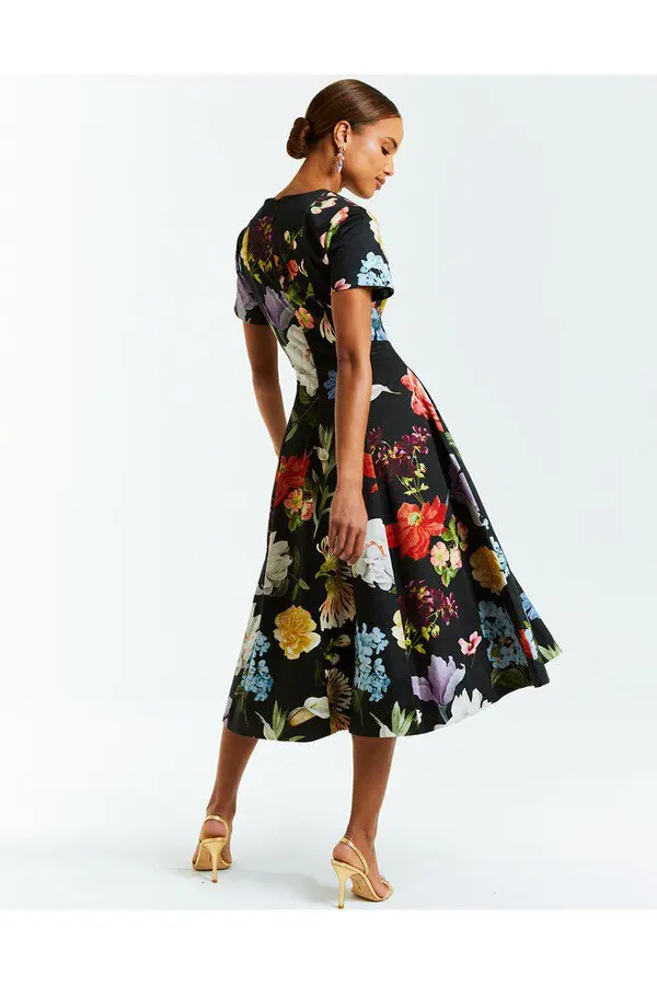 lia floral midi dress Lia Midi Dress