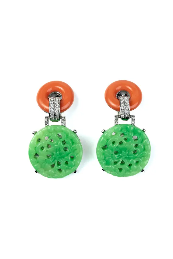KENNETH JAY LANE And Carved Jade Clip Earrings - Coral