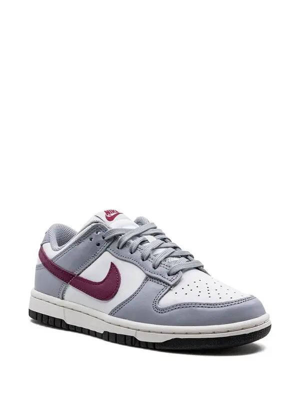 Nike Dunk Low Sneakers - Grey