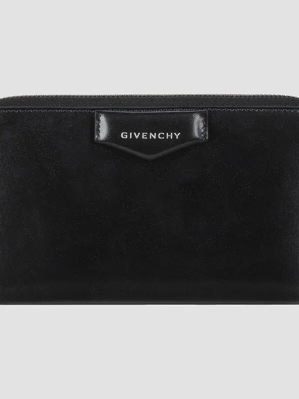 Givenchy Antigona Zipped Wallet In Box Leather
