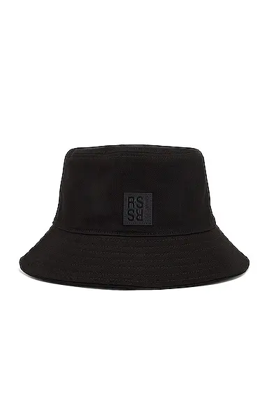 RAF SIMONS ロゴパッチ バケットハット ブラック イタリア製 Raf Simons Bucket Hat With Small Leather Patch In Black - 45% Off