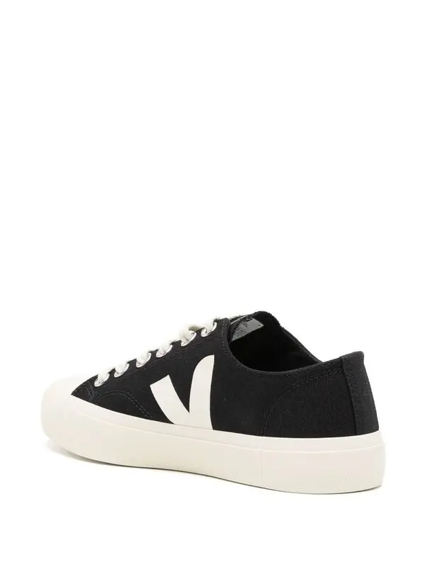 VEJA Wata Ii Sneakers - Black