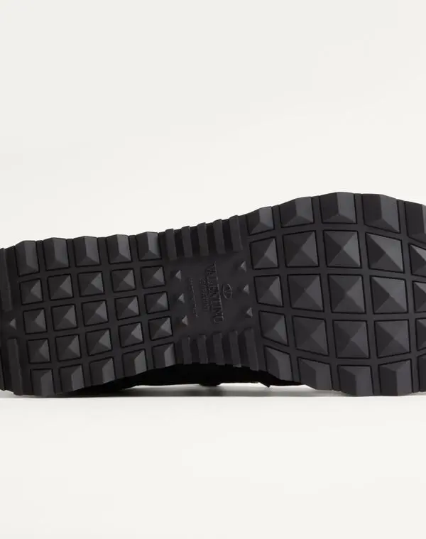 Valentino Garavani Camouflage Noir Rockrunner Sneakers - Black