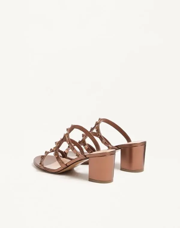 Valentino Garavani Rockstud Slide Sandal - Bronze