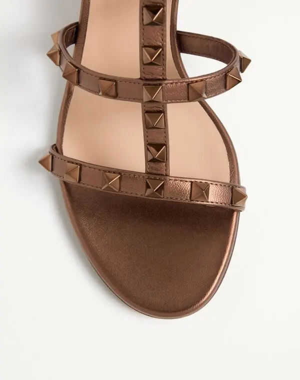 Valentino Garavani Rockstud Slide Sandal - Bronze