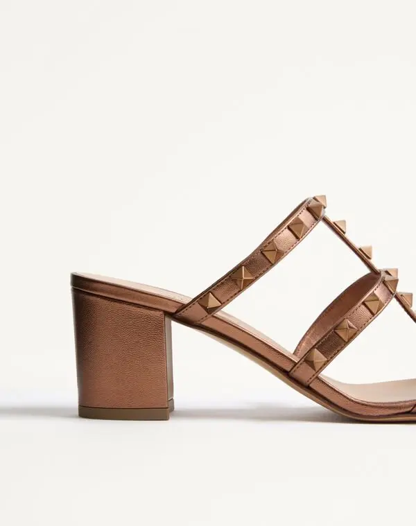 Valentino Garavani Rockstud Slide Sandal - Bronze