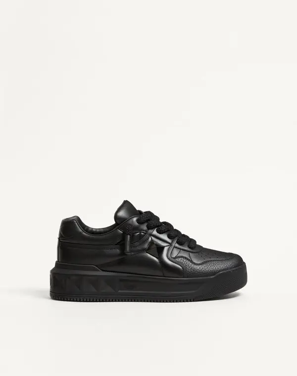 Valentino Garavani One Stud Xl Nappa Leather Low-top Sneakers - Black