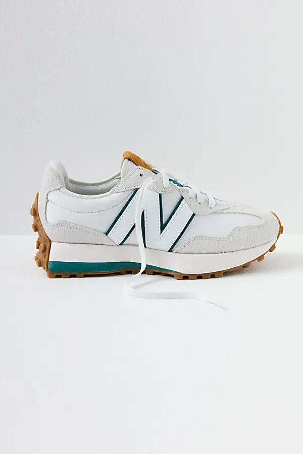 NEW BALANCE 327 Sneakers