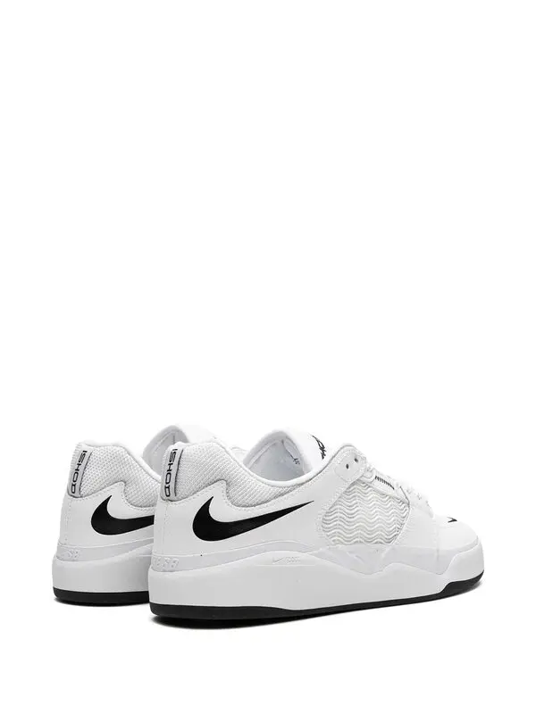 Nike Vans Sb Ishod Premium Low-top Sneakers - White