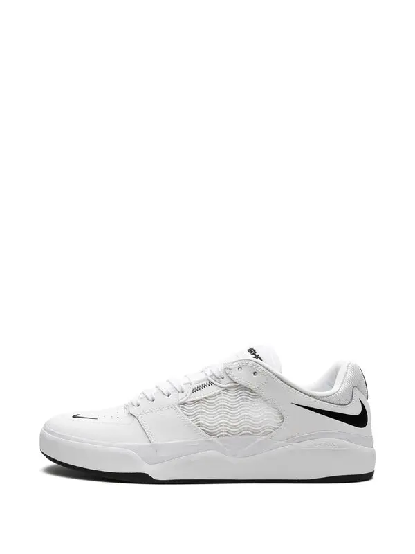 Nike Vans Sb Ishod Premium Low-top Sneakers - White