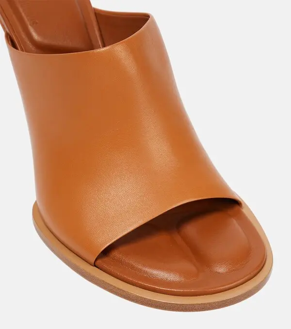 Jacquemus Les Mules Carrés Ronds Leather Mules