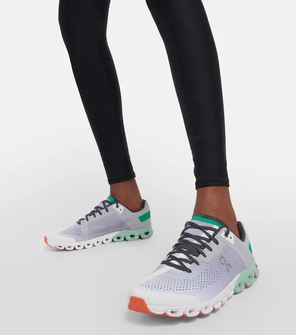 On Cloudflow Sneakers