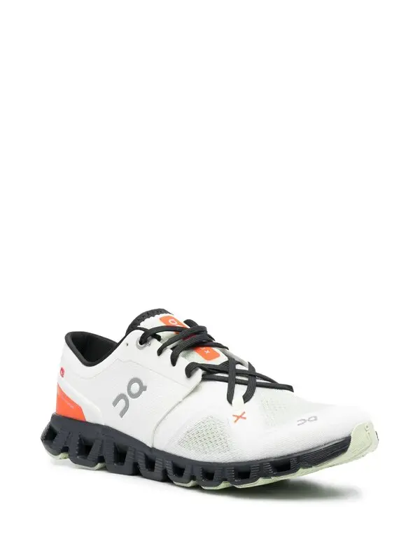 On Cloud X 3 Sneakers - White