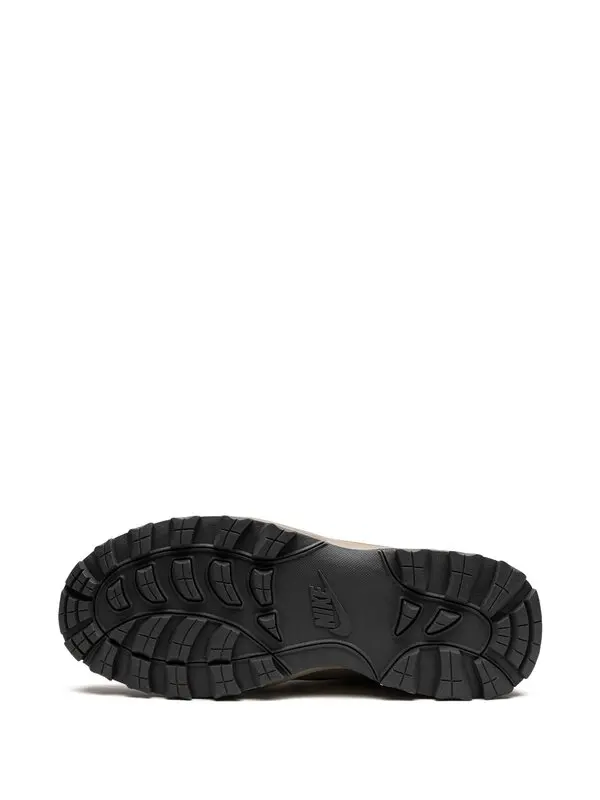 Nike Manoadome Boots