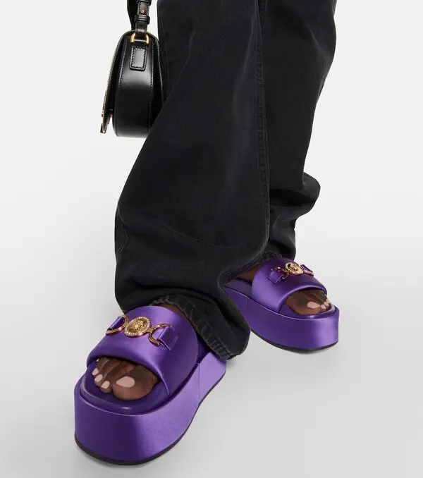 Versace Medusa Biggie Platform Slides In Purple - 30% Off