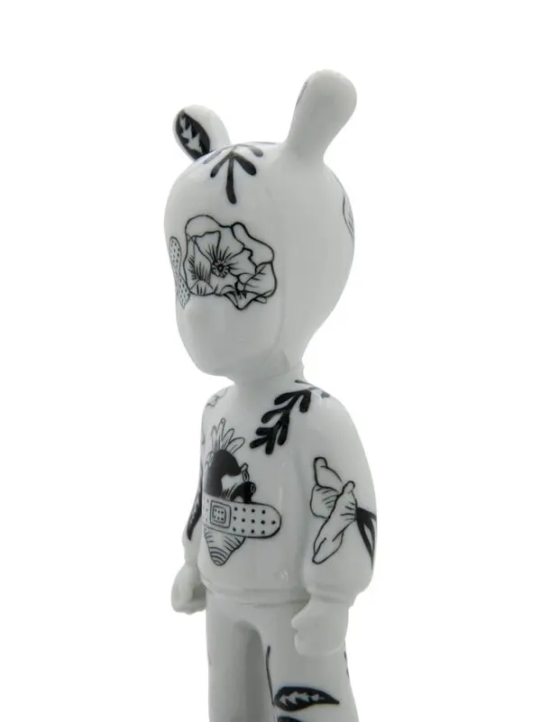 LLADRO The Guest Henn Kim