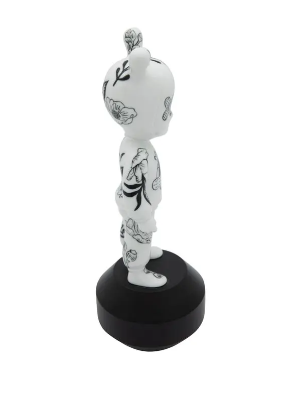 LLADRO The Guest Henn Kim