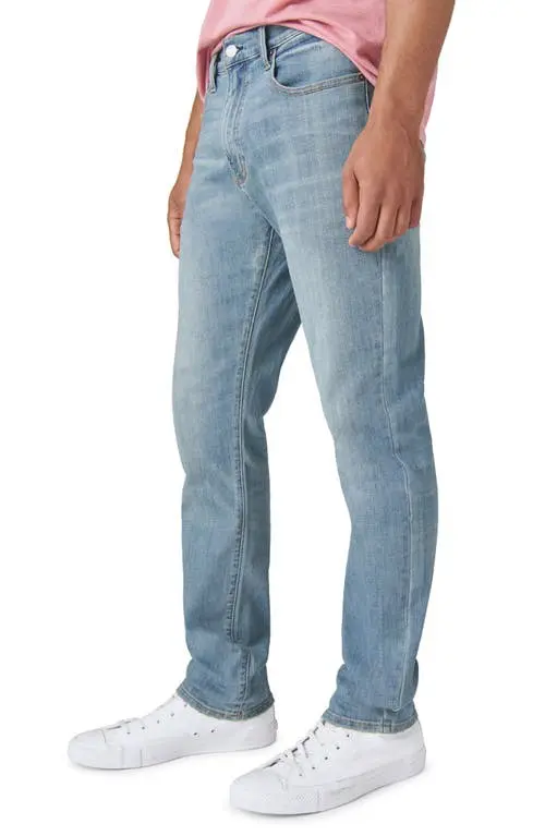 Lucky Brand 410 Athletic Straight Fit Jeans