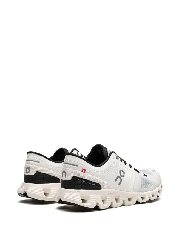 On Cloud X 3 Sneakers - White
