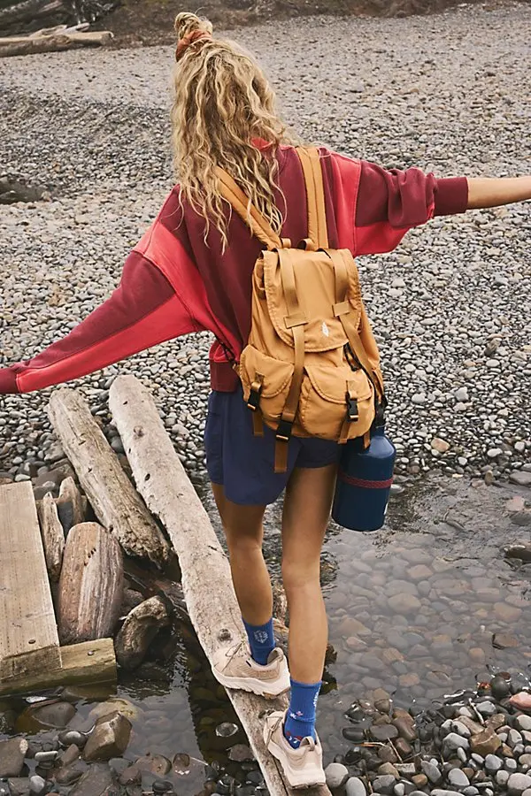 Free People The Adventurer Pack - Rich Amber | Editorialist